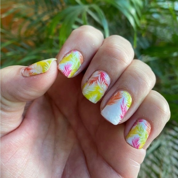 Color Street | Makeup | Color Street Frond Of You Retired | Poshmark